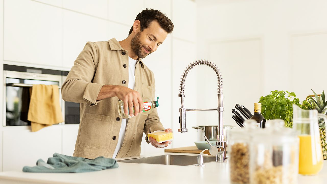 Henkel’s innovative wash-off adhesive for PET-packaging receives ...